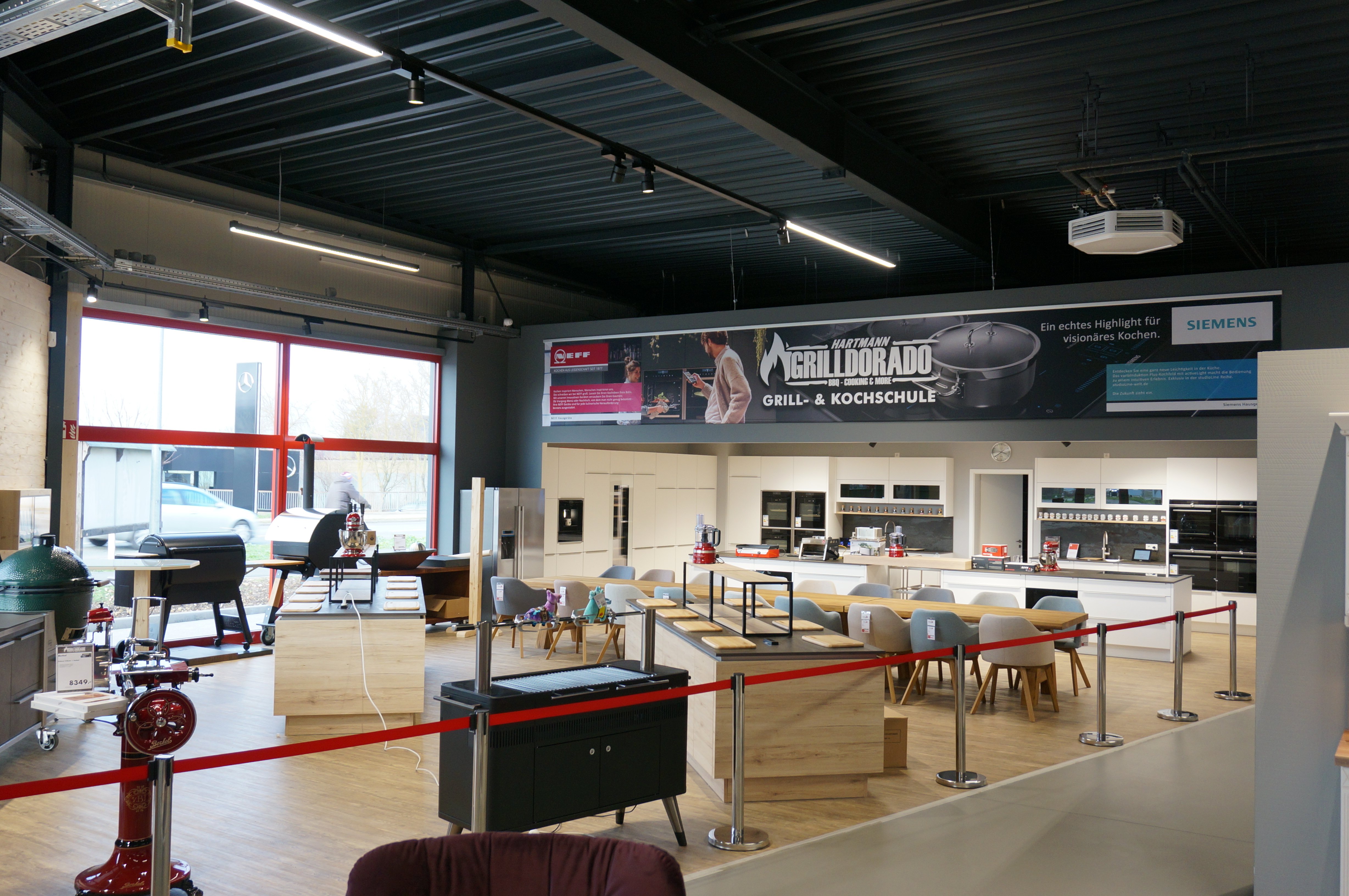 Elektromarkt in Ihrer Nähe mit Online-Shop – expert