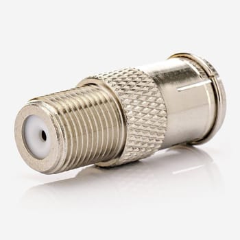 fuba OVZ 065 Adapter F-Buchse / IEC-Buchse - bei expert kaufen